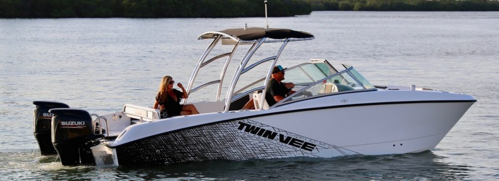 Happy Anniversary: Twin Vee Releases 240 CC | Center Console Life Magazine