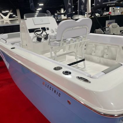 Vision Marine, Limestone Launch Electric Center Console | Center ...